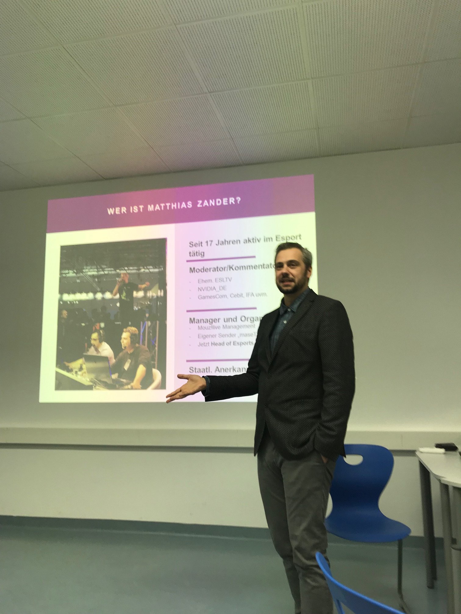 » play & learn//experts! eSports – Leistungssport und Medienphänomen ...